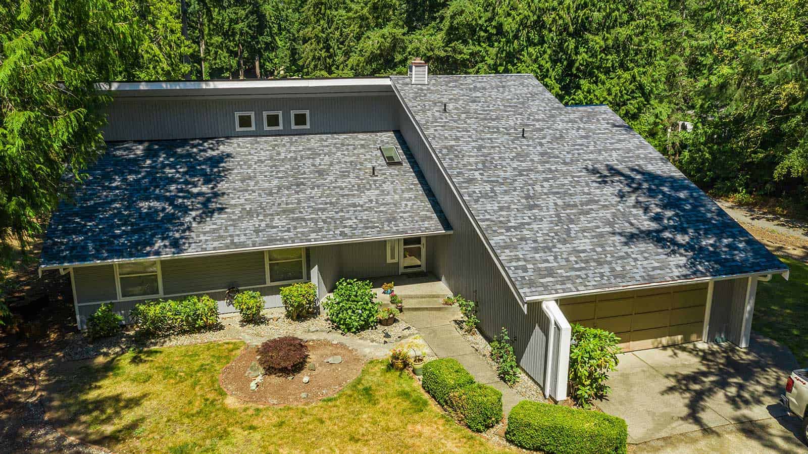 Seattle, WA Roofing Contractor (1,000+ 5-Star Reviews) | Valentine Roofing